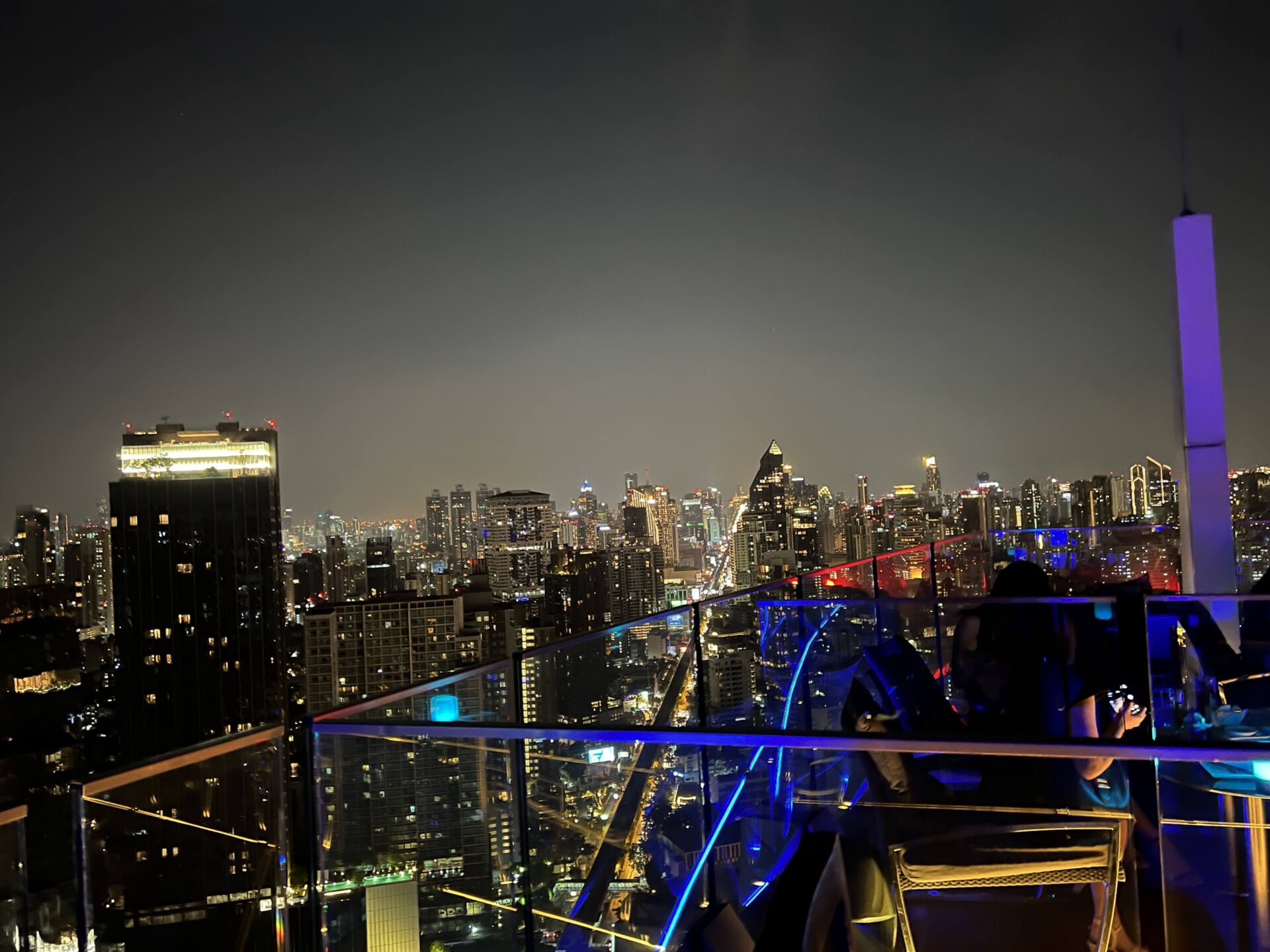 Octave Rooftop Bar@Marriott Sukumuvit Hotel - サバーイサバーイ バンコク生活blog